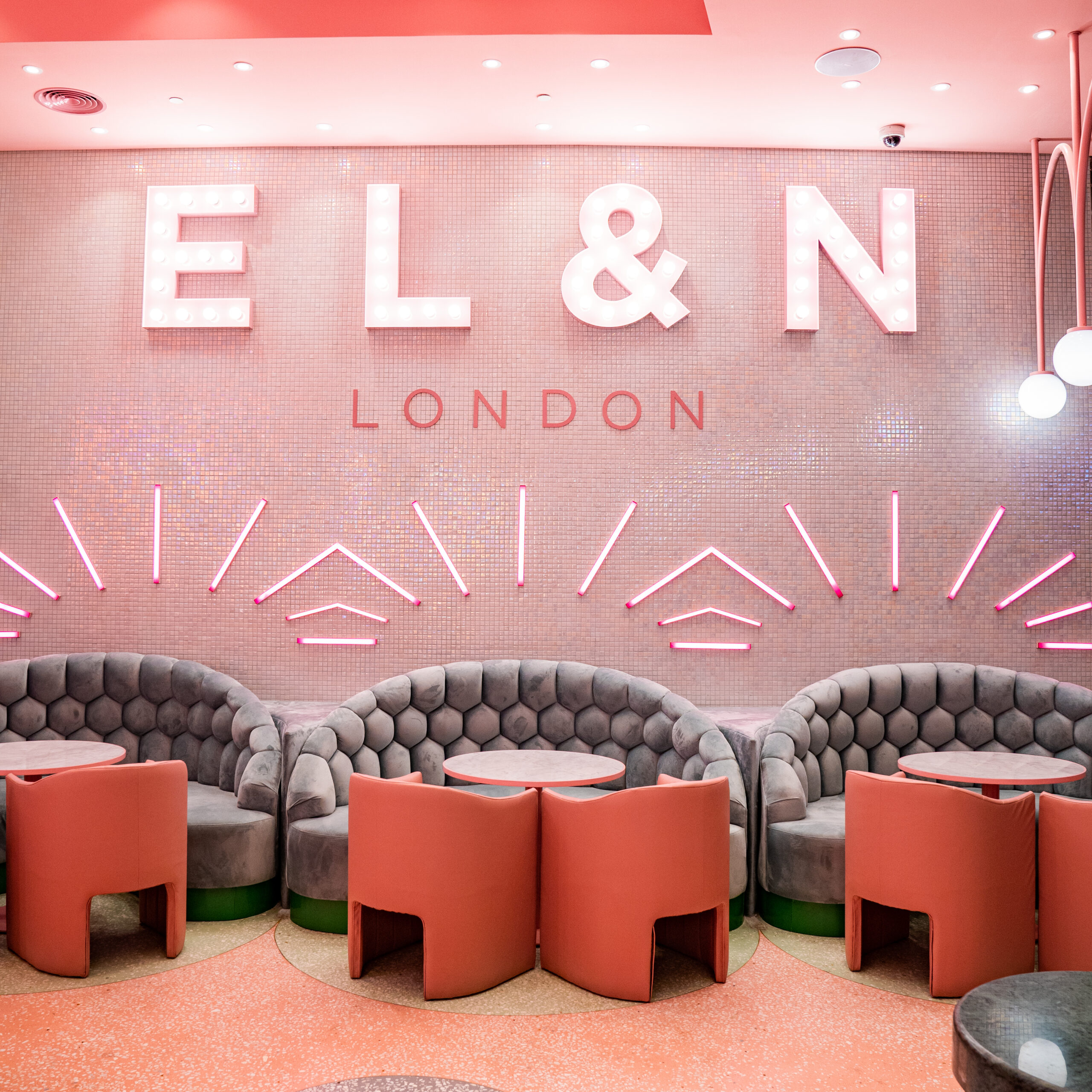 Restaurant Finishes Services: EL & N | 360 Mall